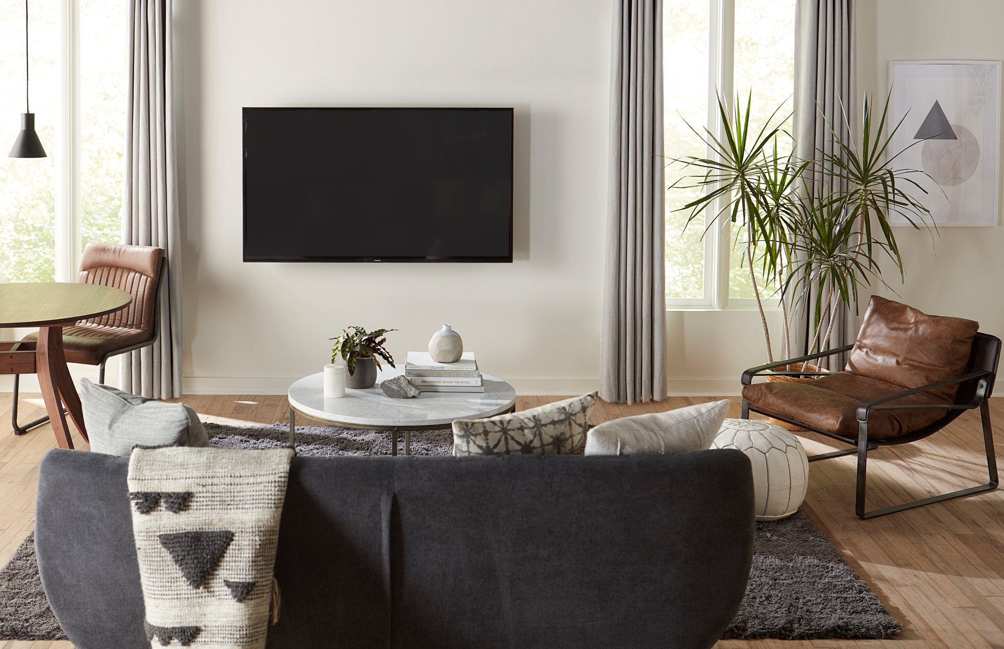 27 Modern TV Mount Ideas for the Living Room and Beyond [PHOTOS]